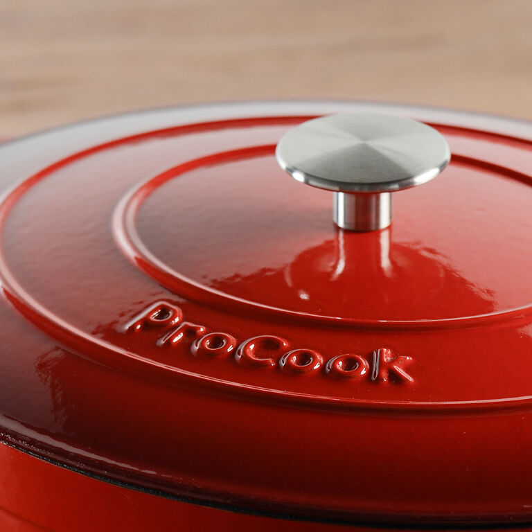 Cast Iron Casserole Dish 30cm / 6.2L | ProCook