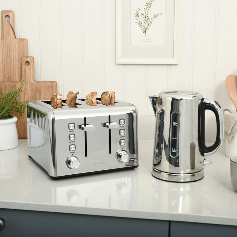 Stainless Steel Kettle and Toaster Set 4 | ProCook