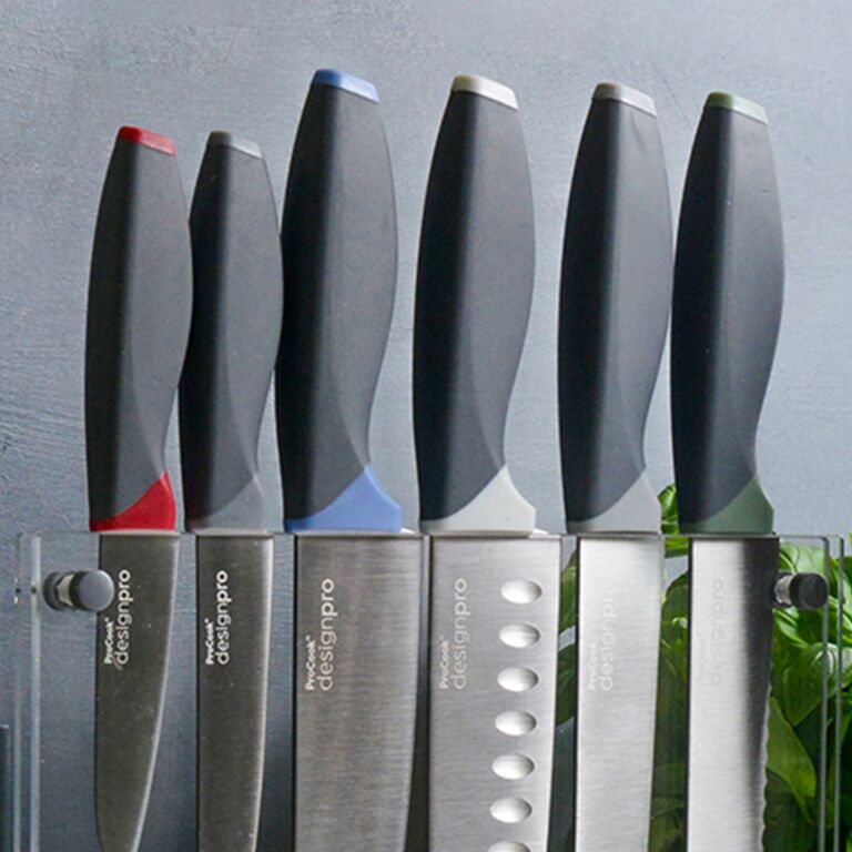 Kitchen Accessories - spatulas, pasta makers, mandolins - ProCook UK