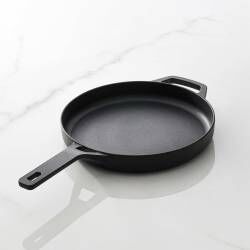 Cast Iron Skillet 26cm Matte Black | All Cast Iron Cookware from ProCook